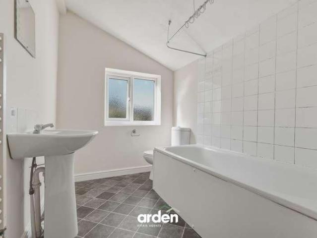 2 bed property for sale