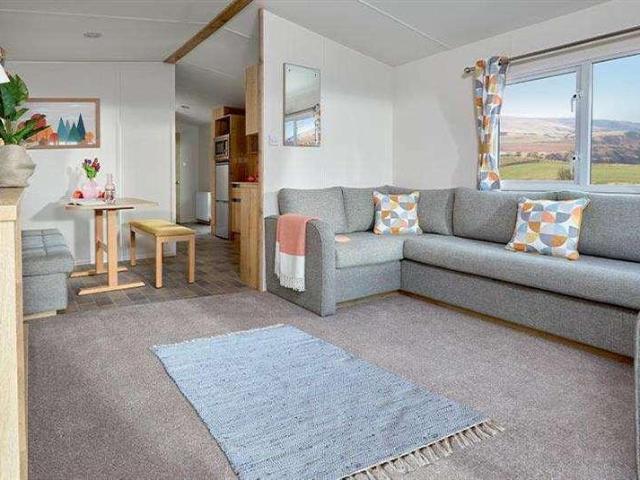 2 bed property for sale