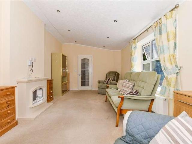 2 bed property for sale