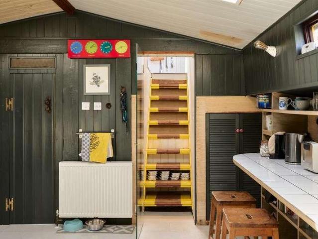 2 bed property for sale