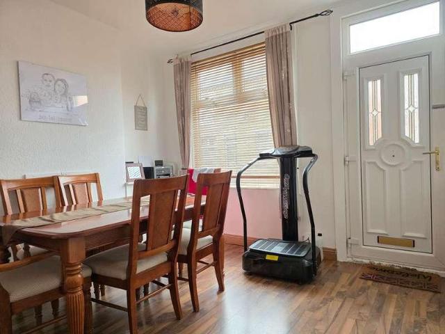 2 bed property for sale