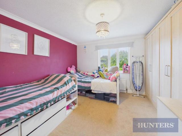2 bed property for sale