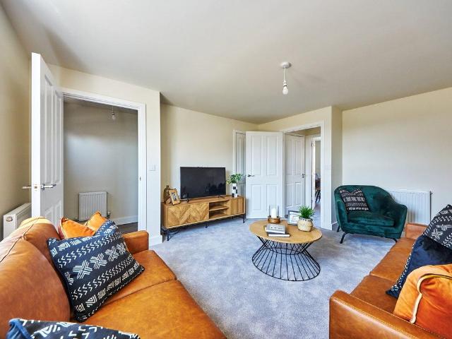 2 bed property for sale