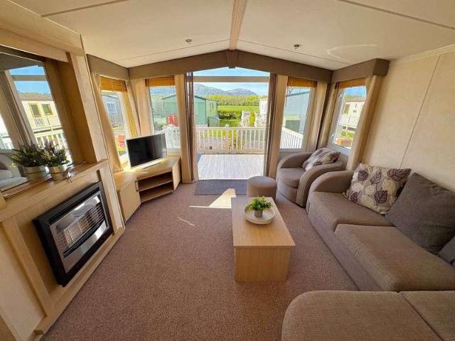 2 bed property for sale