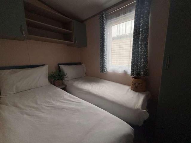 2 bed property for sale