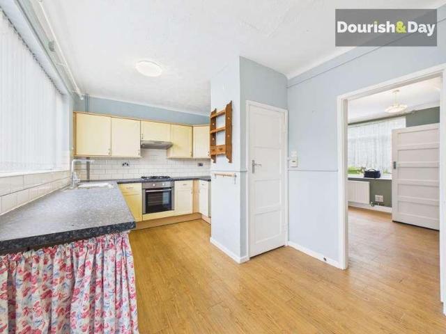 2 bed property for sale
