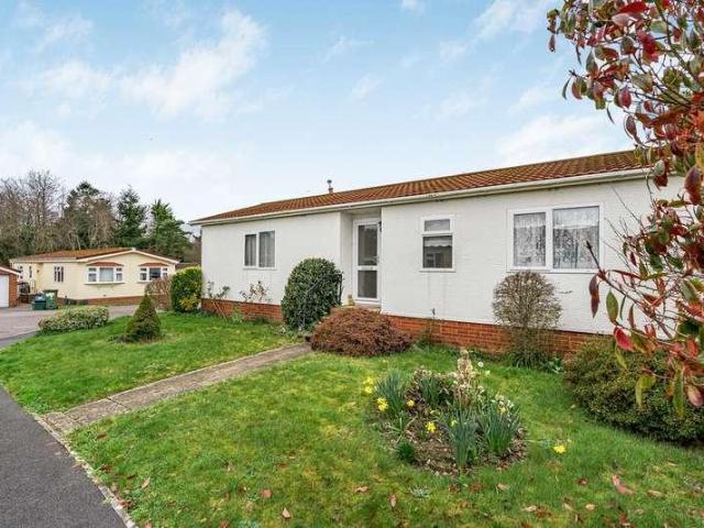 2 bed property for sale