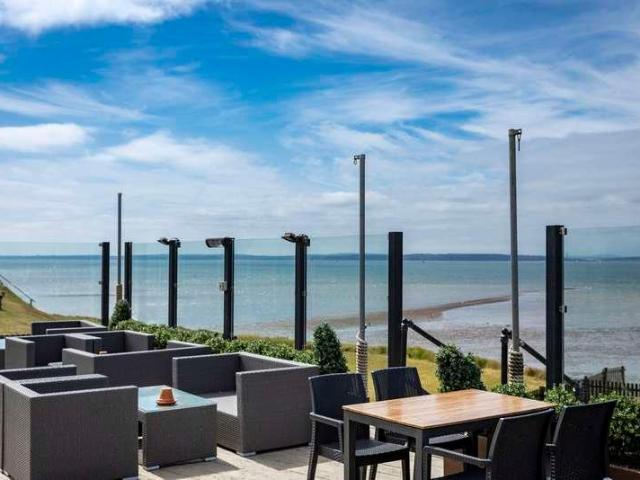 2 bed property for sale