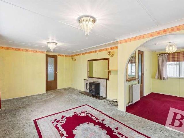 2 bed property for sale