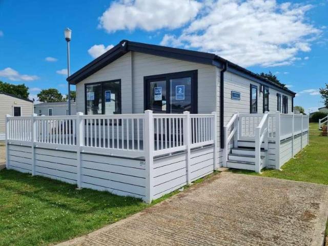 2 bed property for sale