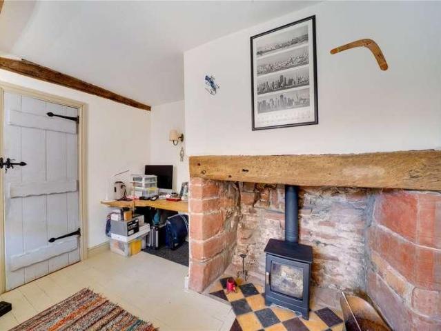 2 bed property for sale