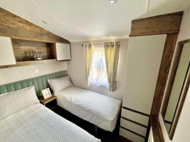 2 bed property for sale
