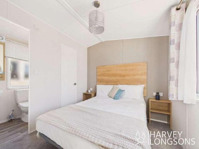 2 bed property for sale