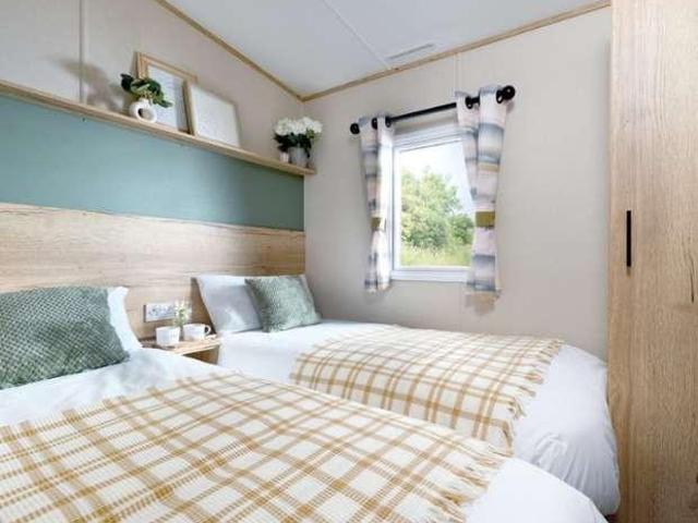 2 bed property for sale