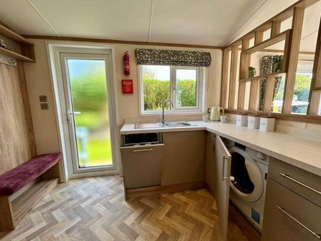 2 bed property for sale