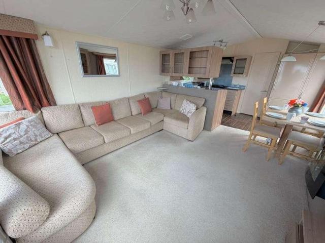 2 bed property for sale