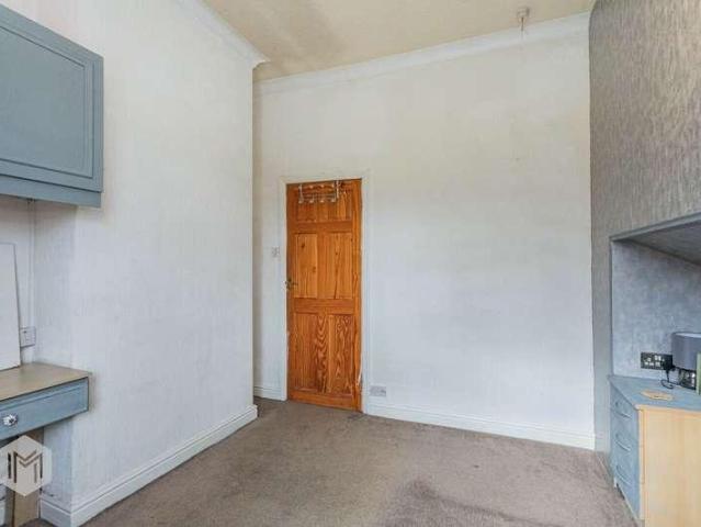 2 bed property for sale