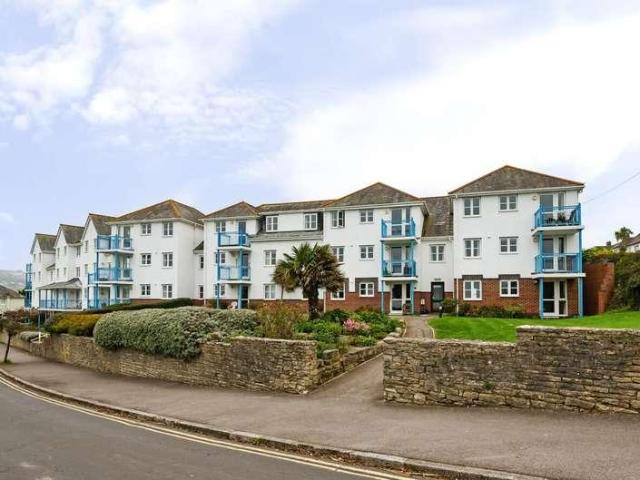 2 bed property for sale