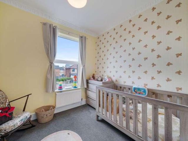 2 bed property for sale