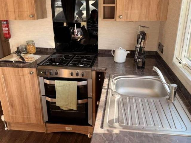2 bed property for sale