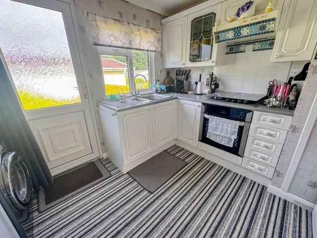2 bed property for sale