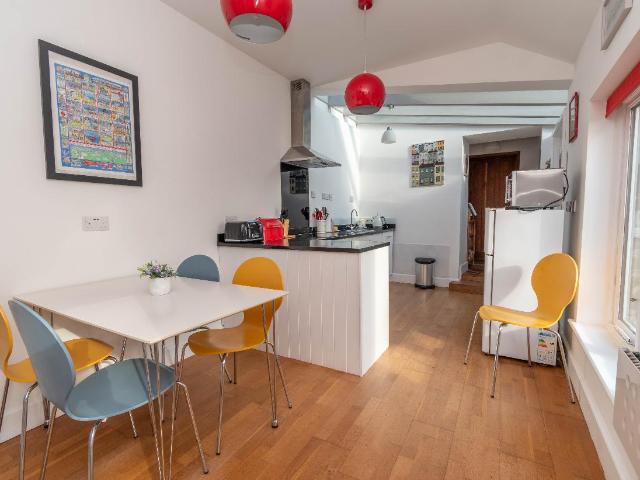 2 bed property for sale