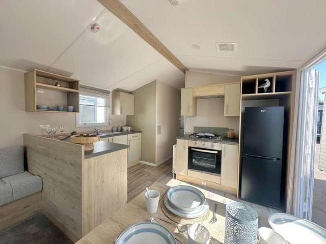 2 bed property for sale