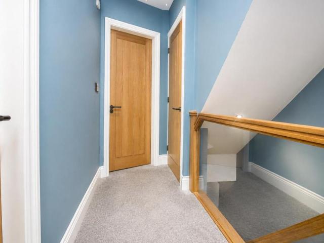 2 bed property for sale