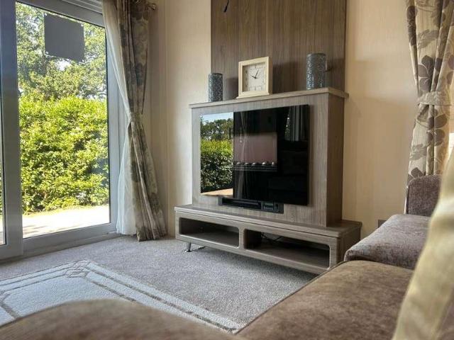 2 bed property for sale