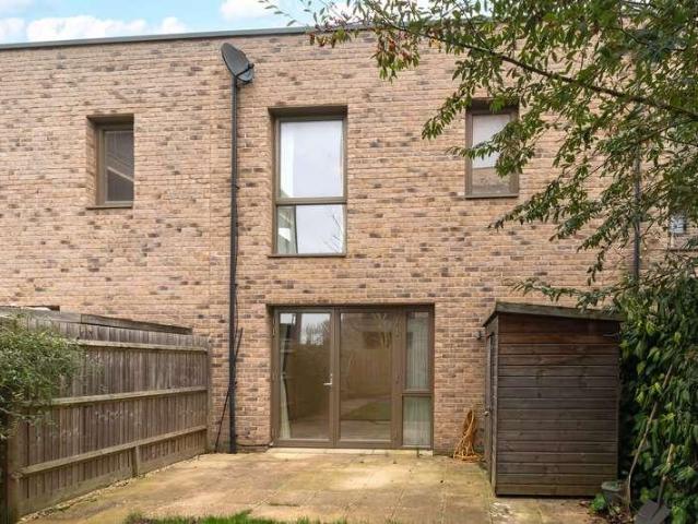 2 bed property for sale