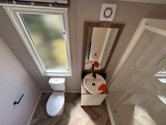 2 bed property for sale
