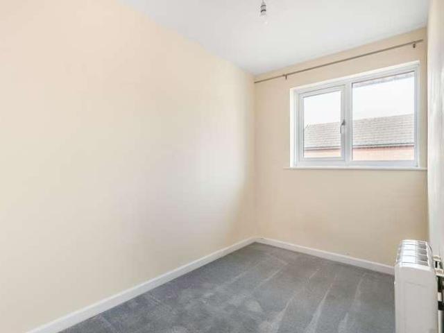 2 bed property for sale