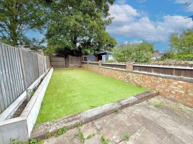 2 bed property for sale