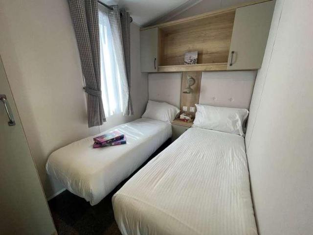 2 bed property for sale