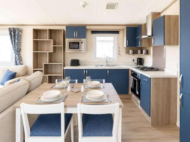 2 bed property for sale