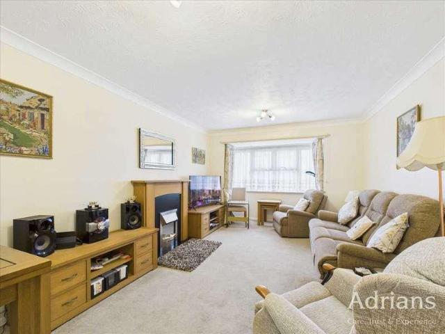 2 bed property for sale