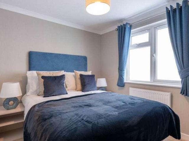 2 bed property for sale