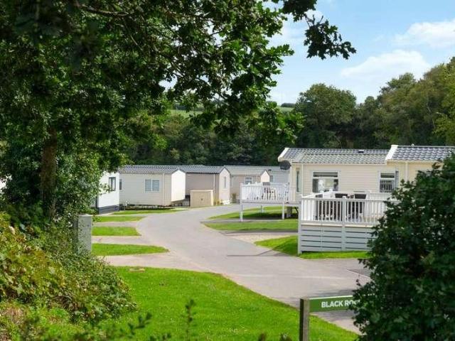 2 bed property for sale