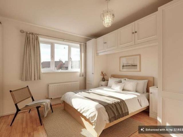 2 bed property for sale