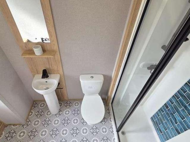 2 bed property for sale