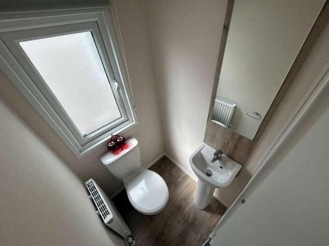 2 bed property for sale