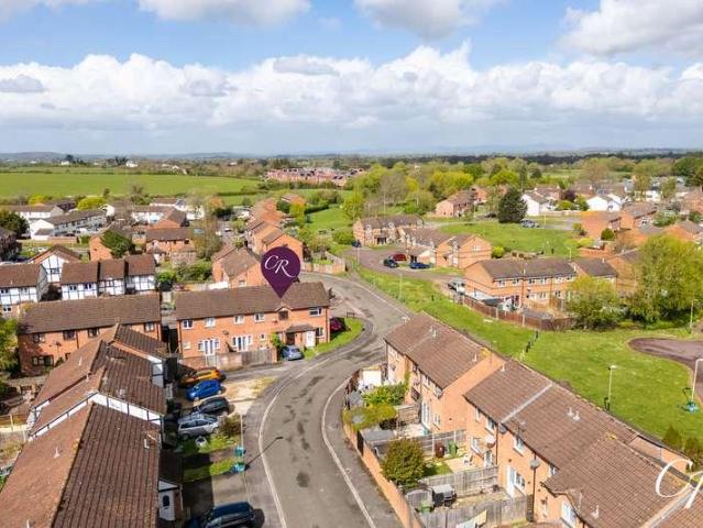 2 bed property for sale