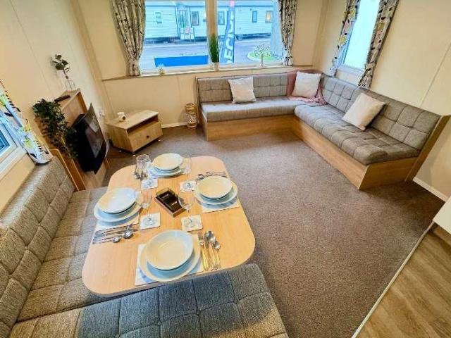 2 bed property for sale