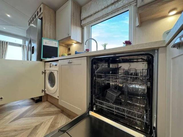 2 bed property for sale