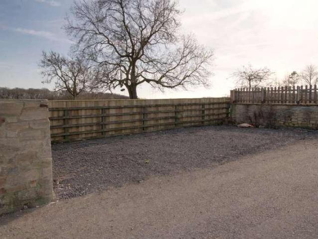 2 bed property for sale