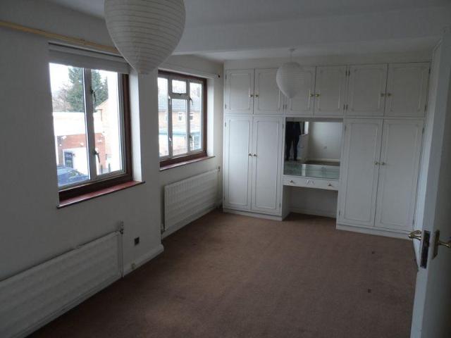 2 bed property for sale