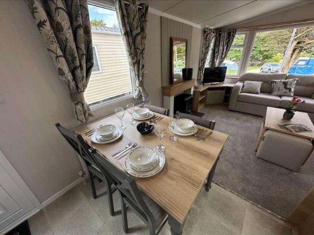 2 bed property for sale