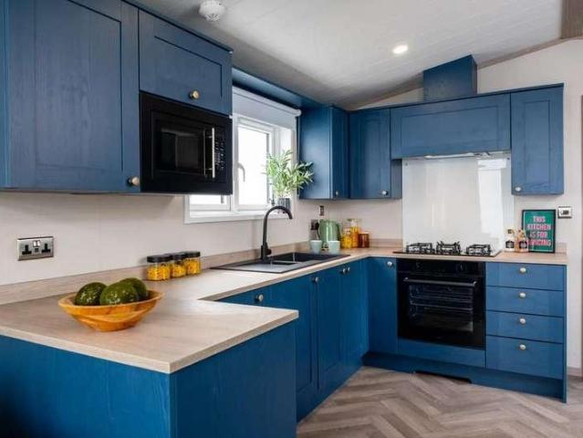 2 bed property for sale