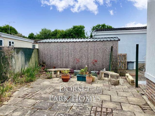 2 bed property for sale