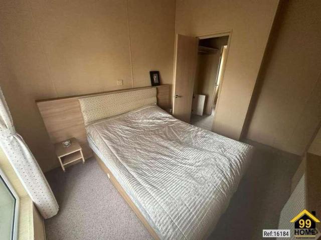 2 bed property for sale